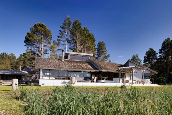 Deja View - Hornby Island
