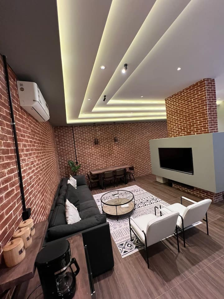 Luxury Basement Studio - Saudi Arabia