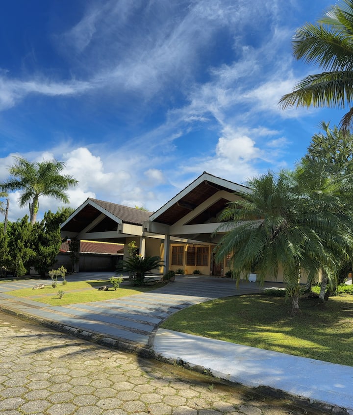Solar Da Praia - Very Close To The Beach - Bertioga