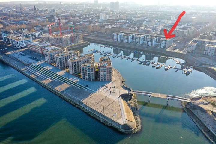 Geräumige Penthouse Wohnung Mit Dachterasse - Mainz