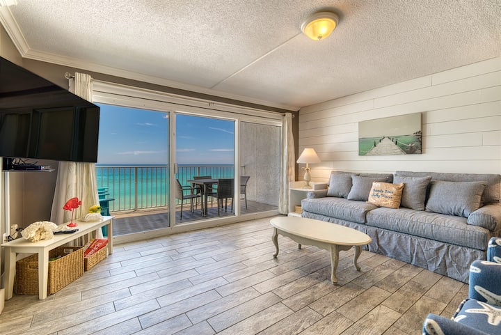 B502 | Beachfront With Beach Service, Pool, & Wifi - Miramar Beach, FL