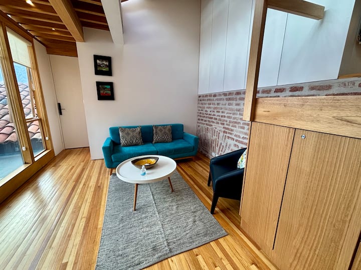 Barranco Hideaway With Private Rooftop Views - Cuenca