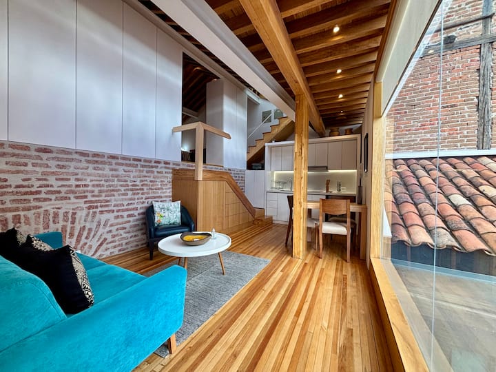 Barranco Hideaway With Private Rooftop Views - Cuenca