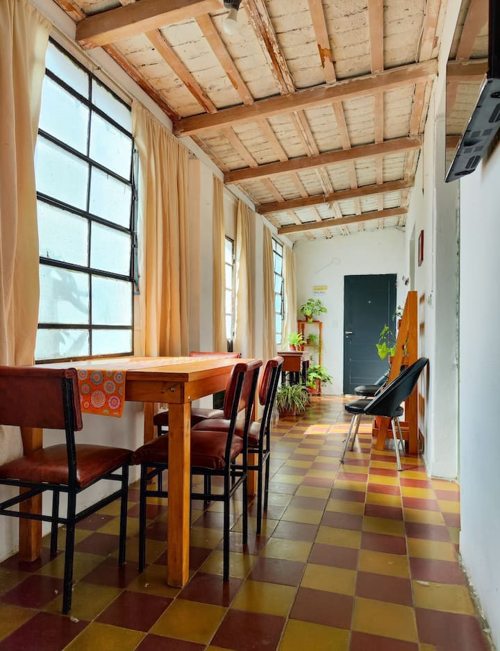 Casa Céntrica Con 2 Dormitorios + Cochera - Gualeguaychú