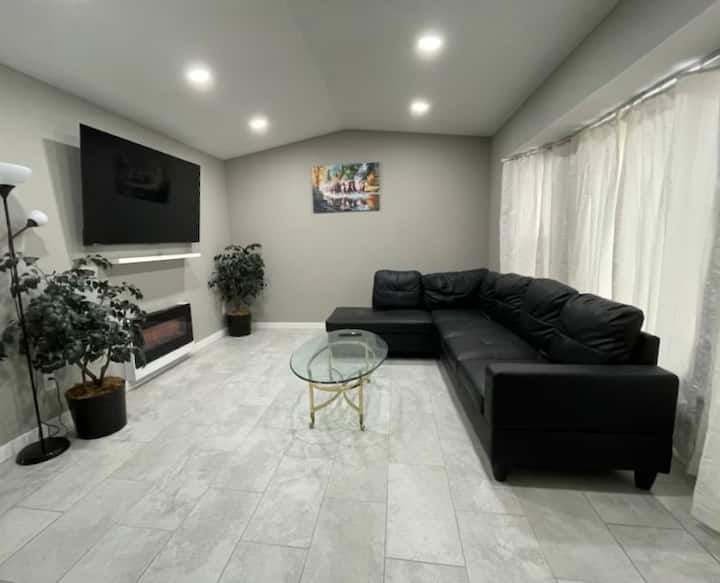 Cozyhome-newlyupdated! 5br2.5ba - West Valley City, UT