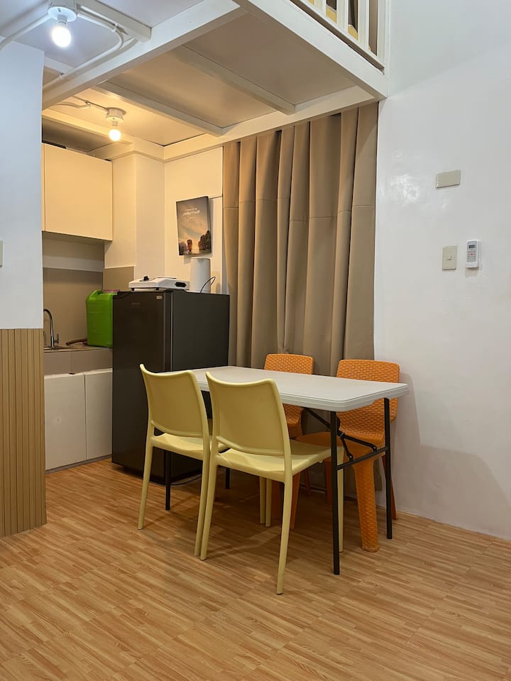 Affordable Loft | Weekly And Monthly Stay (B9) - Dasmariñas