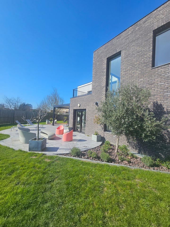 Belle Maison Détente
Avec Jacuzzi - Gravelines