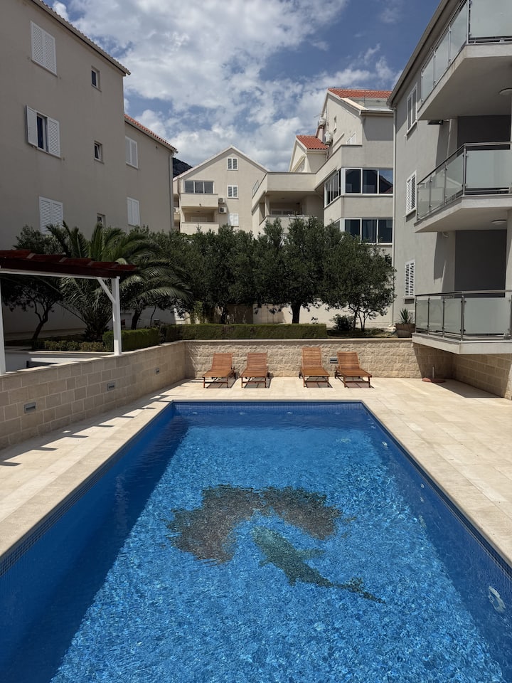 S5-2br Apartment With Sea View - Stari Grad
