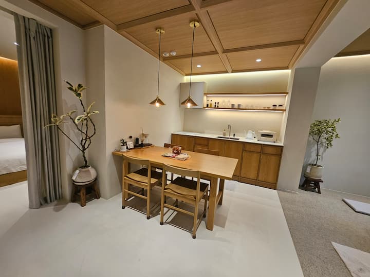 미인사이드(Meinside) We(1층) - 흥업면