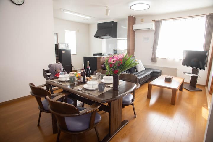 最大7名・teineスキー場まで近い・無料駐車場有・柴犬に会える家・お子様大歓迎 - Sapporo