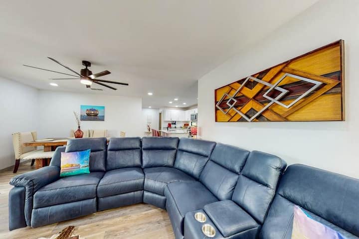 Unique Home Near Beach W/ Hottub - Corpus Christi, TX