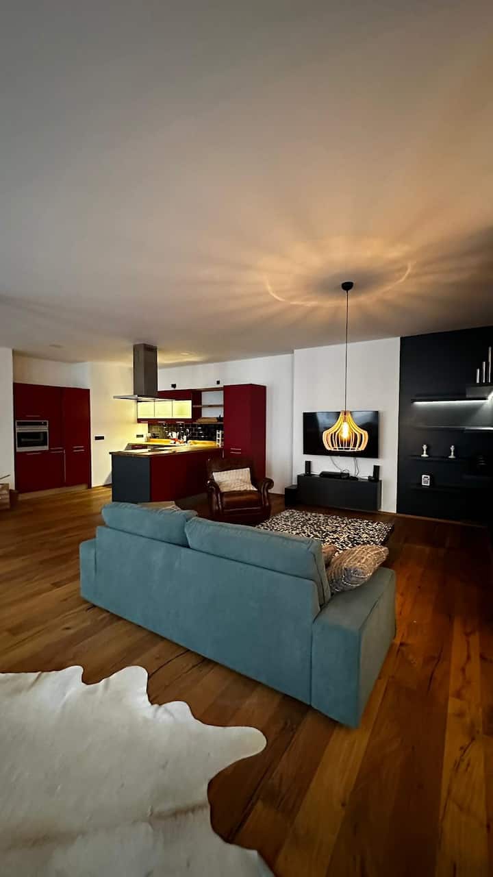 Modernes Cityloft - Stein