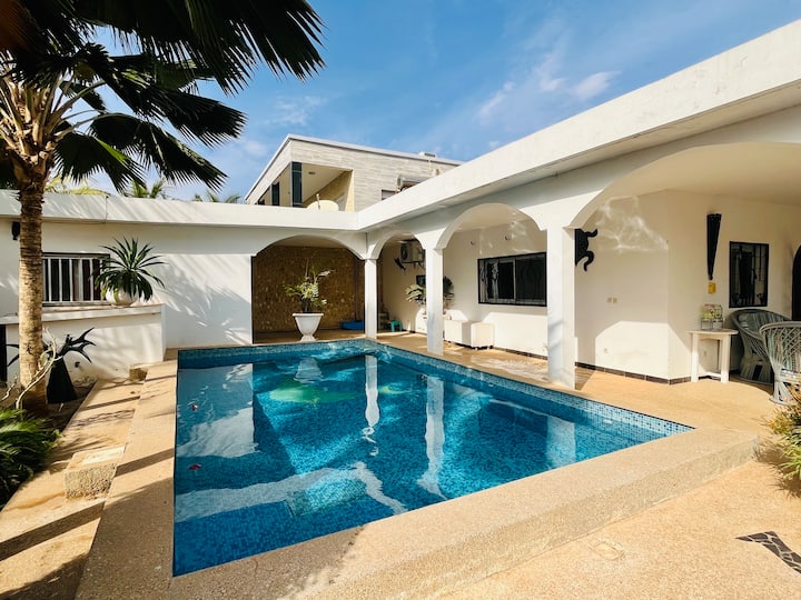 Villa Privée Avec Piscine Keur Bonheur Du Sénégal - Senegal