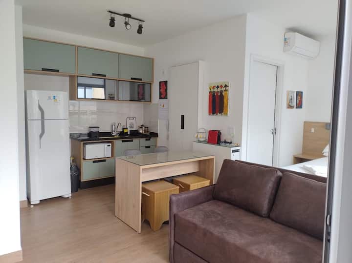 *Ap Nuevo 4 P, Cerca De La Av Paulista, Aire Acond - São Paulo