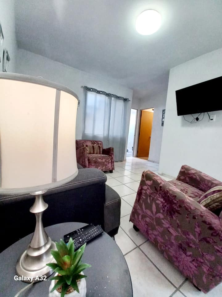 Acogedor Depa Norte Saltillo 4 Camas Cerca De Todo - Saltillo