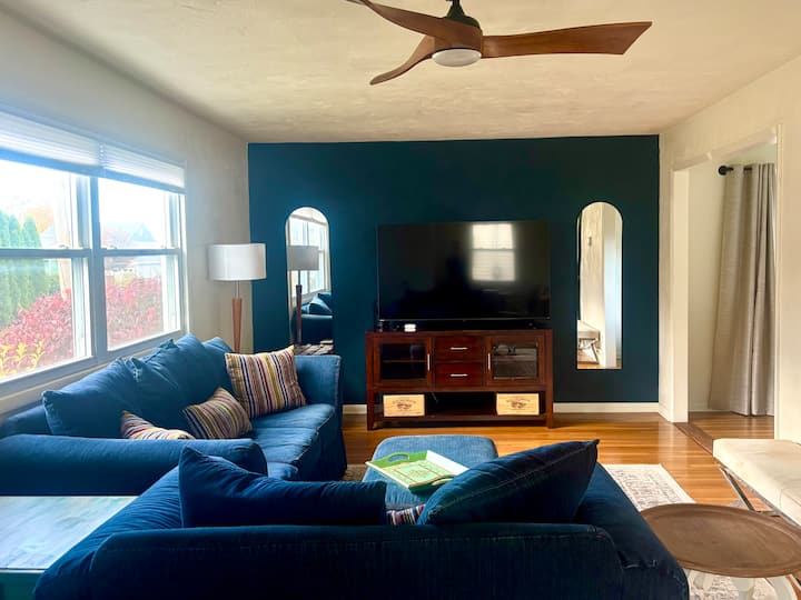 Cozy Cottage With Table Games - Vermilion, OH