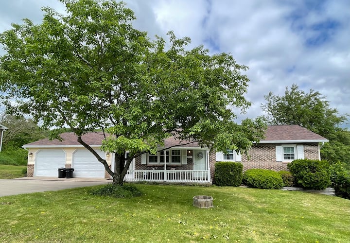 Hidden Hills Hideaway - Williamsport