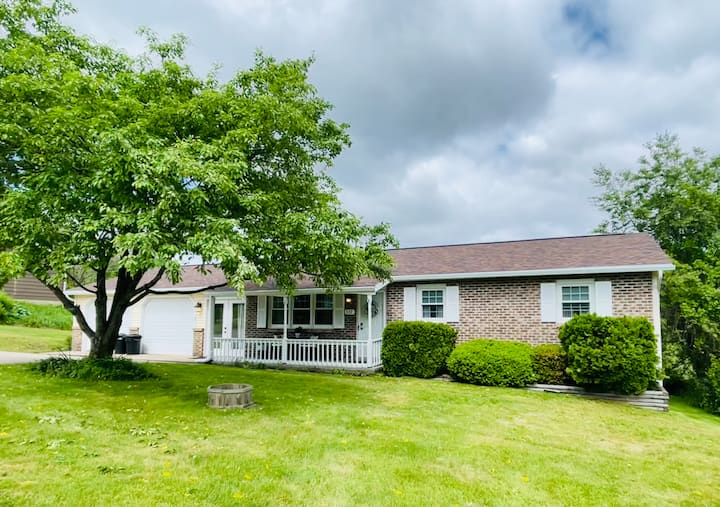 Hidden Hills Hideaway - Williamsport