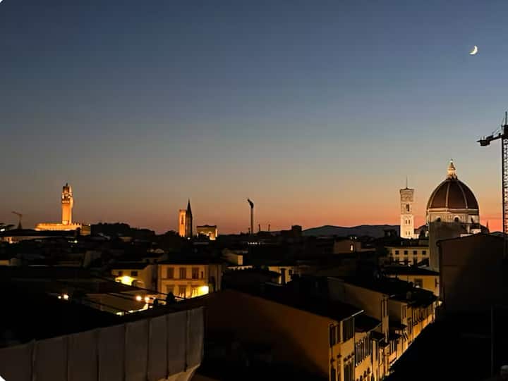 Cristina's Terrace (6 Pax 3 Bedrooms) - Florença