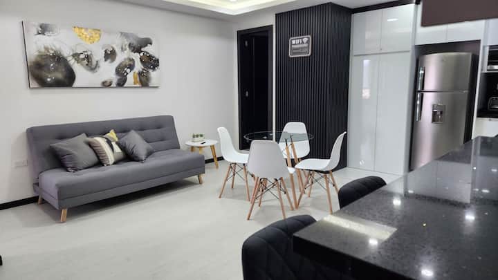 Departamento Moderno En El Centro Histórico - Cuenca