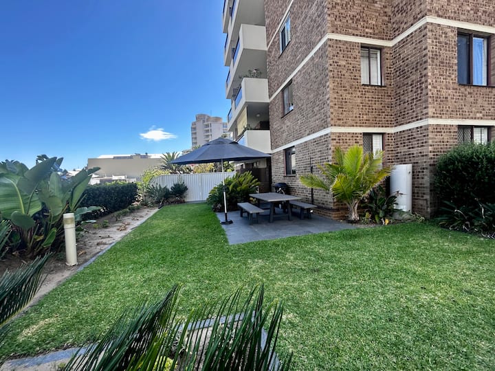 2br Apartment W/spacious Private Backyard Cronulla - Cronulla