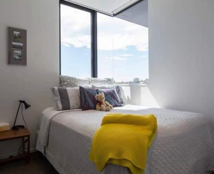 Double Room By The River For Cat Lovers - Richmond