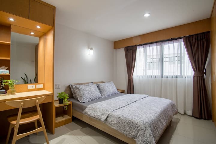 Homies Ratchada Hotel Bangkok Superior Room - Bangkok