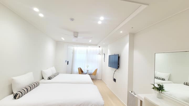 {5# 라일락} 아름다운해변,가족 연인 ,힐링Time
행복한 여행~ - Busan