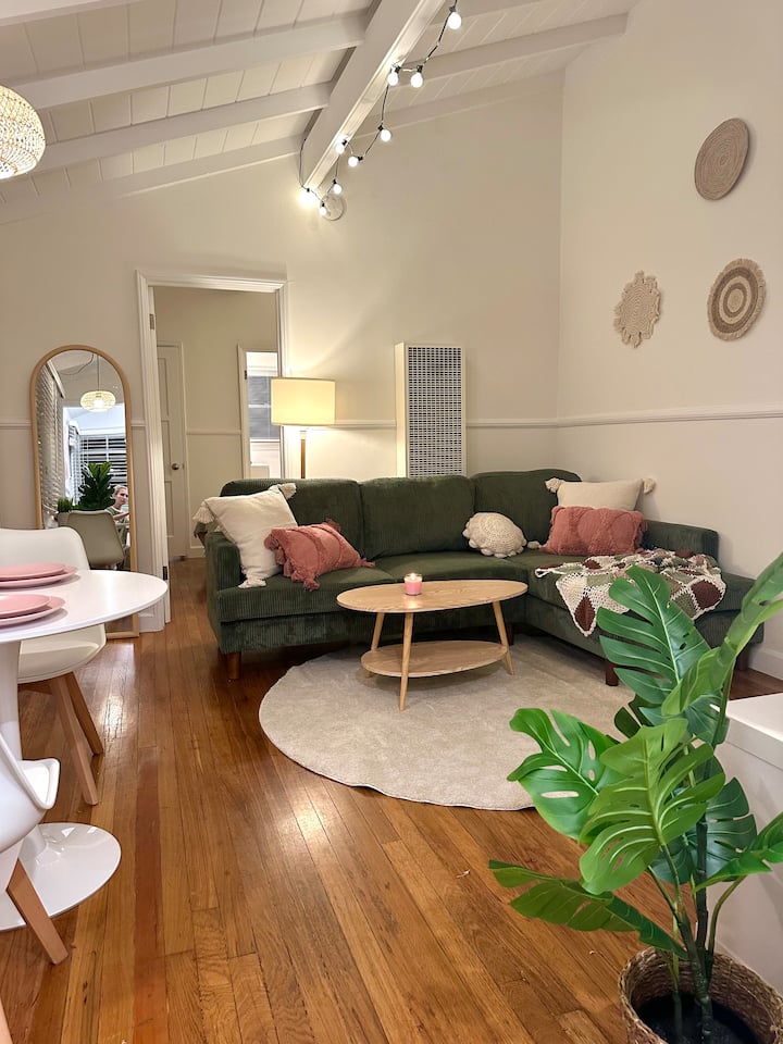 Boho Style 1bd House In West Hollywood - Beverly Hills, CA