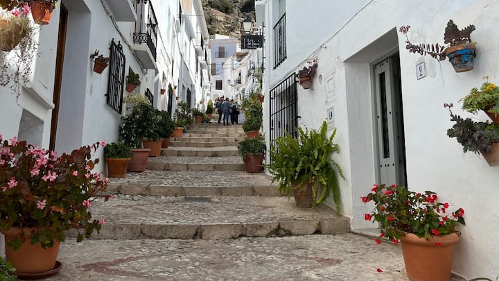 Cave House With Jacuzzi In Centre Of Frigiliana - Frigiliana