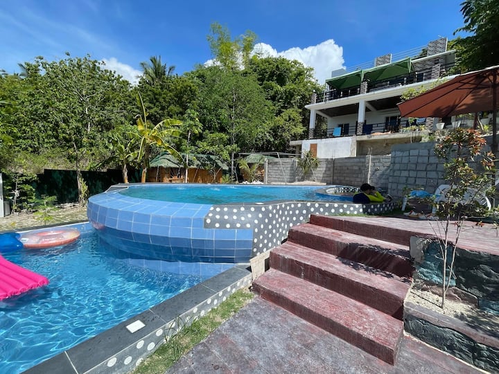 Family Room #2 With Pool View - Oslob