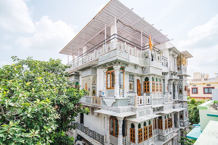 Boutique Haveli In Lake Pichola - Udaipur