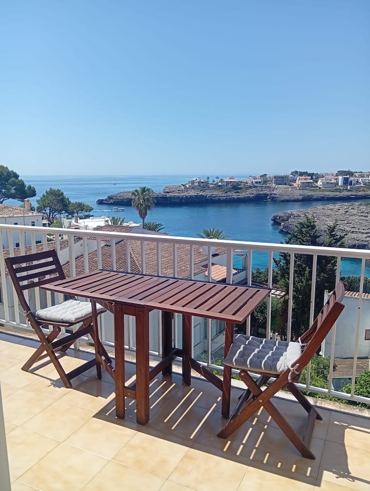 Vacation In Harmony, Sea, And Beach On Mallorca - Portocolom