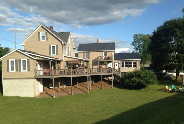 Turkeyfoot Inn - Ohiopyle, PA