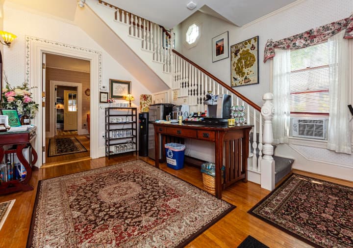 Sea Rose Room, Maples Inn - Bar Harbor, ME