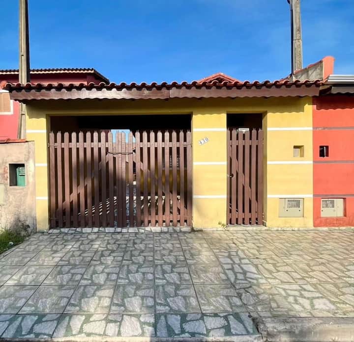 Casa Próximo à Praia Ao Centro - Ilha Comprida