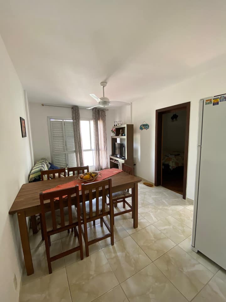 Apto C/2 Quartos à 150m Da Praia - Tramandaí