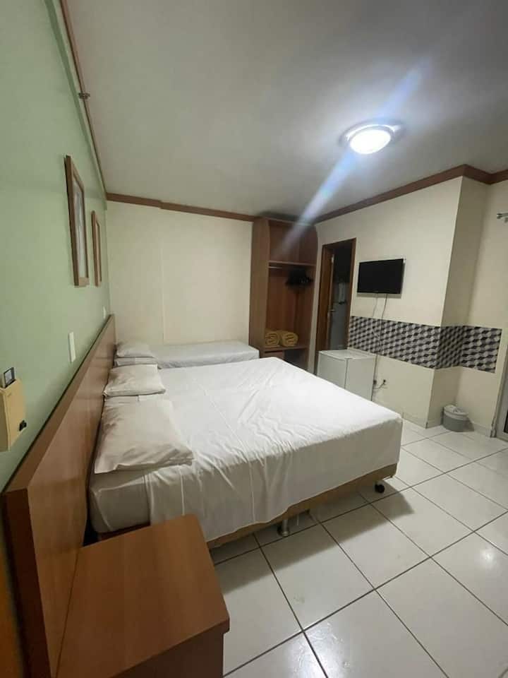 Golden Dolfhin Apto 110 1 Quarto - Caldas Novas