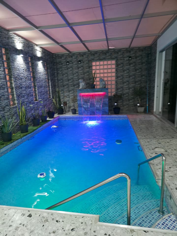 Casa De Playa Con Piscina - Paracas