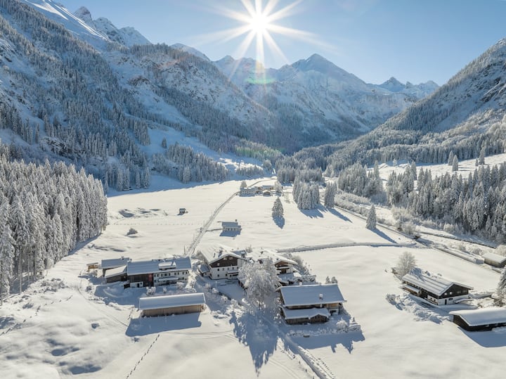 Doppelzimmer Mit Bergblick - Holzgau