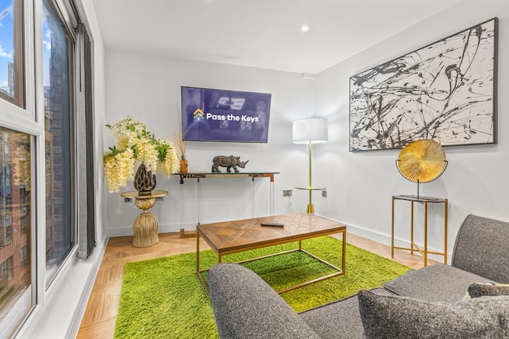 Stunning Split Floor Flat By Manchester Victoria - Salford