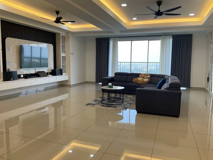 Skyglow Homestay The Venus Sitiawan Ktv+wifi - Lumut