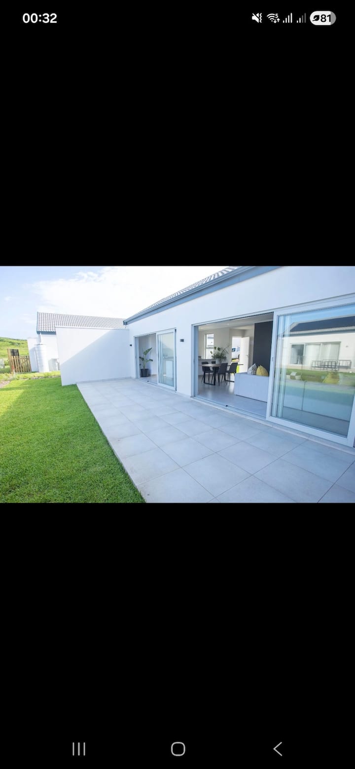 Peaceful And Homely - Dolphin Coast