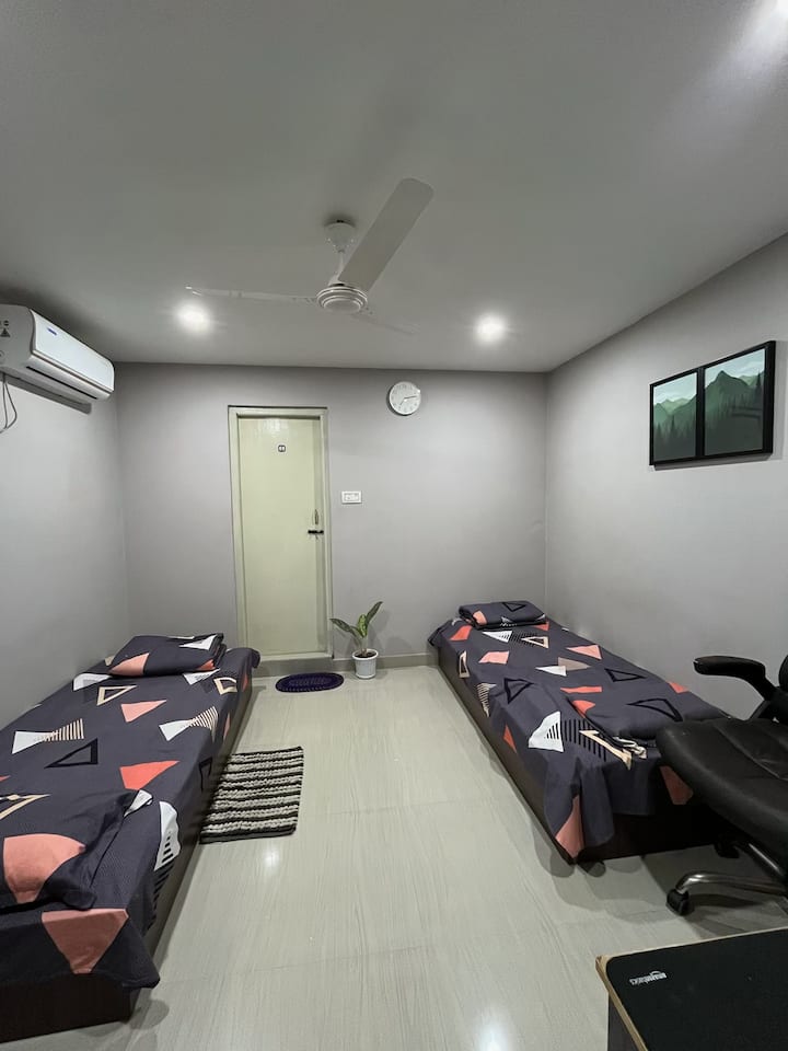 Vaishnav Cottage | Peaceful Upper-floor Twin Suite - Tripura