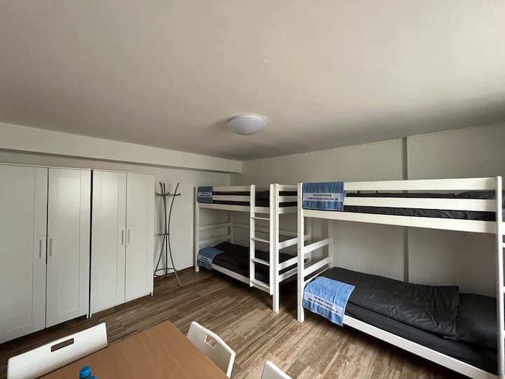 Hostel / Monteurszimmer Nr 13 (4 Bettzimmer) - Munich