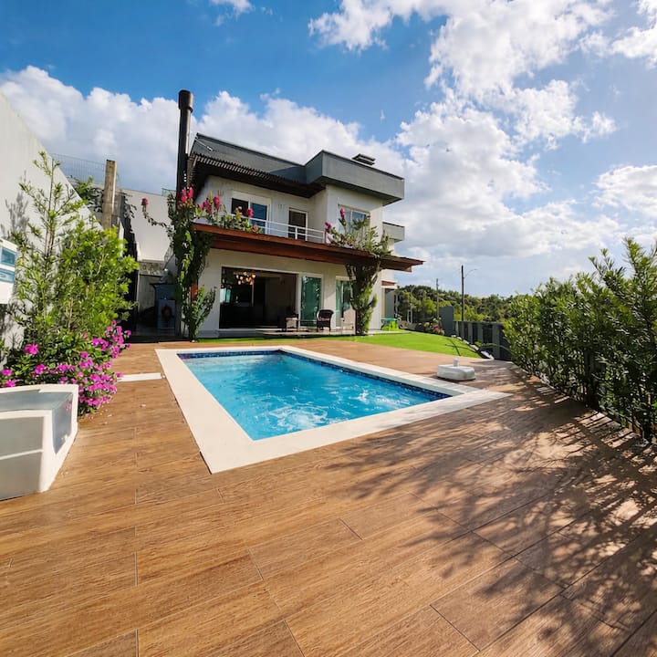 Modern Home With Mountain View - Dois Irmãos