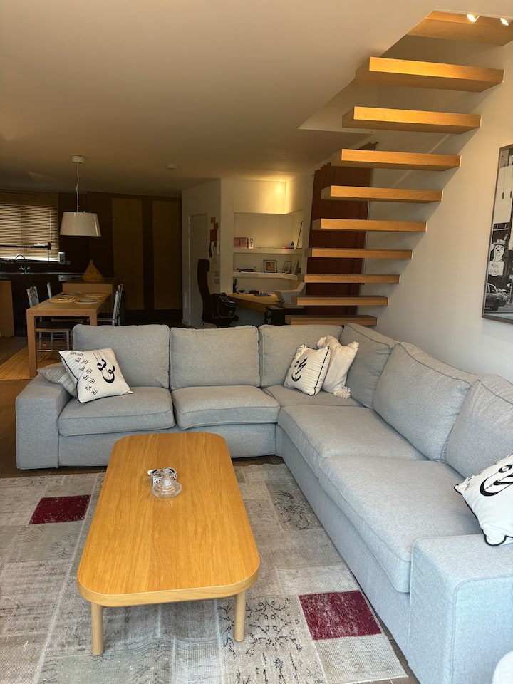 Spacious Home + Private Terrace, Central Location - Brussels