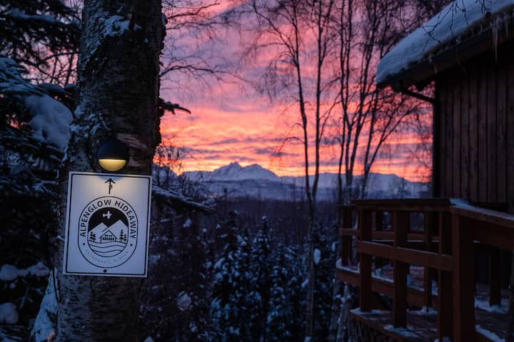 Rare Views & Cozy — Central Anc - Anchorage, AK