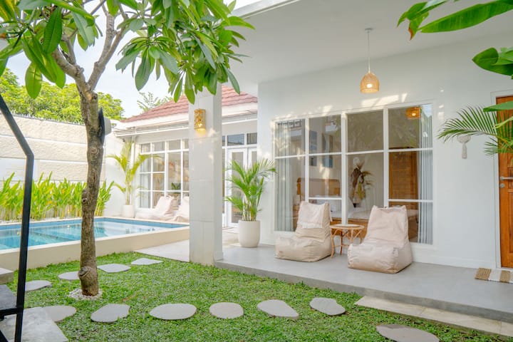 Villa Adam 2 Bd With Pool And Outside Kitchen - Canggu
