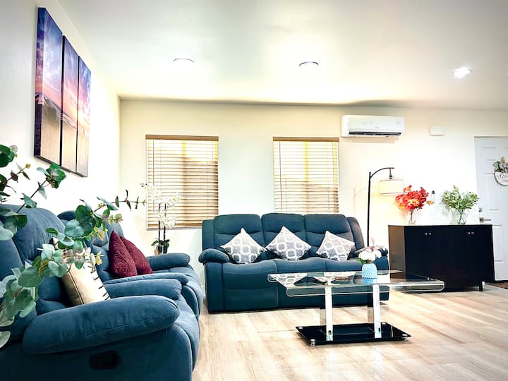 Newly Built Cozy, Clean, And Lovely Retreat - El Monte, CA